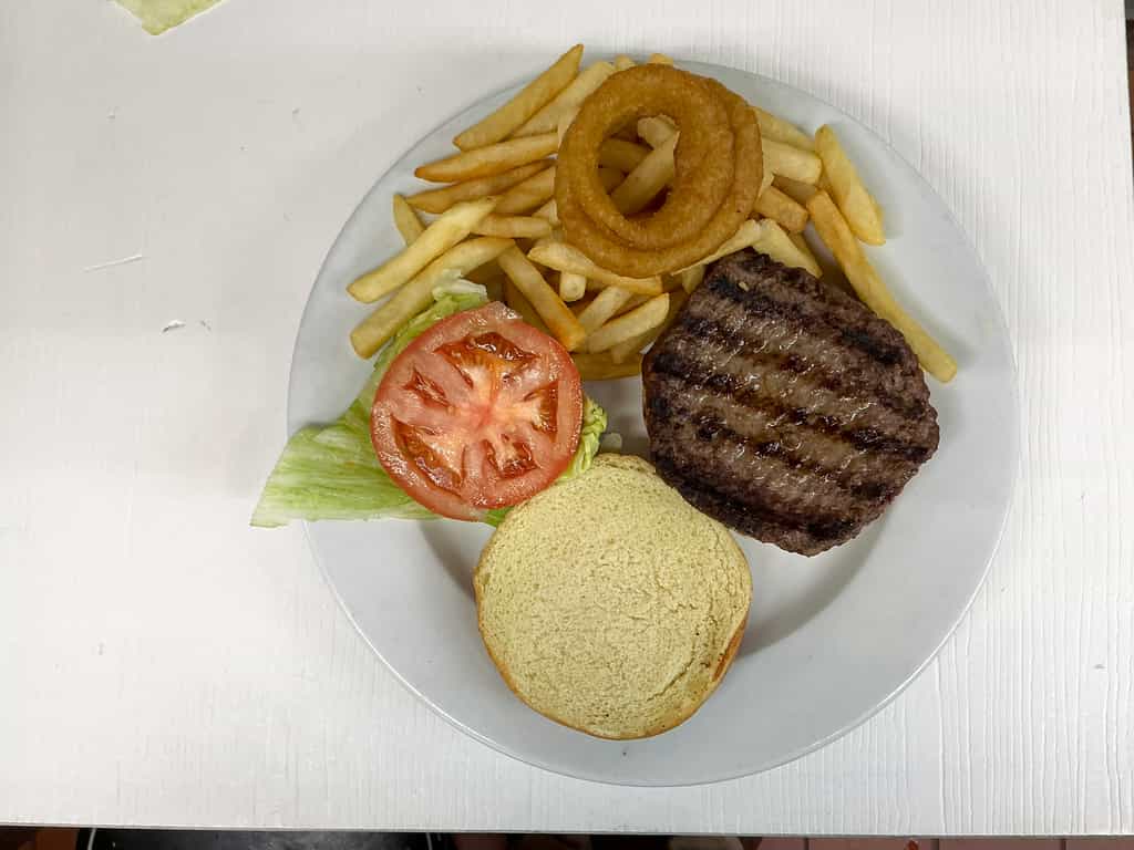 Home - Metropolis Diner